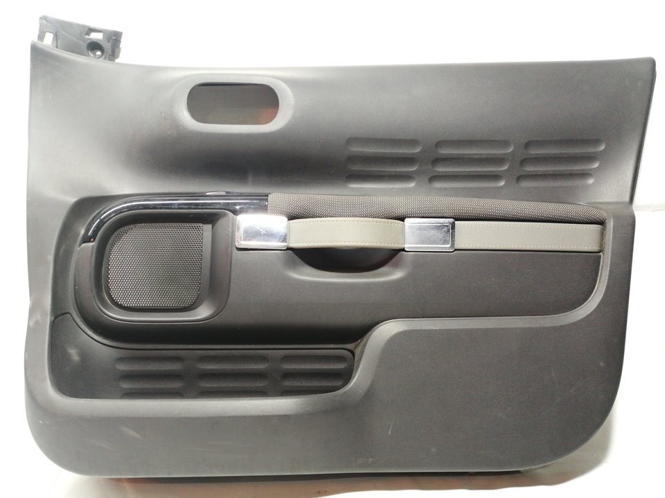 Right front door panel CITROËN C4 CACTUS 1.2 VTi 82 7036647 | B-Parts