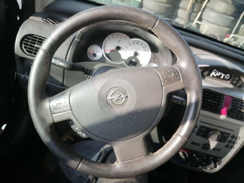 Steering wheel OPEL CORSA C (X01) 1.2 Twinport (F08, F68) 6292919 | B-Parts