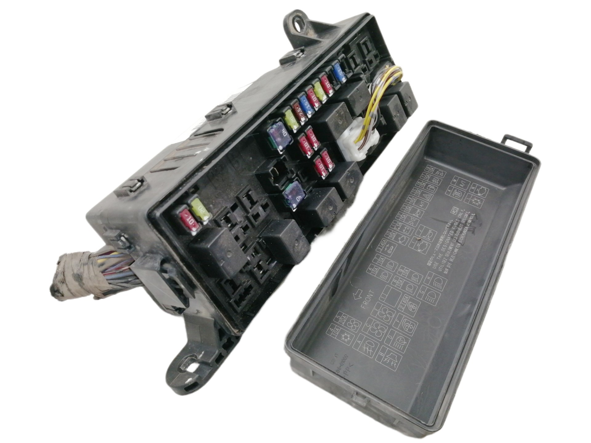 Fuse box MITSUBISHI L200 / TRITON (KA_T, KB_T) 15207143 | B-Parts