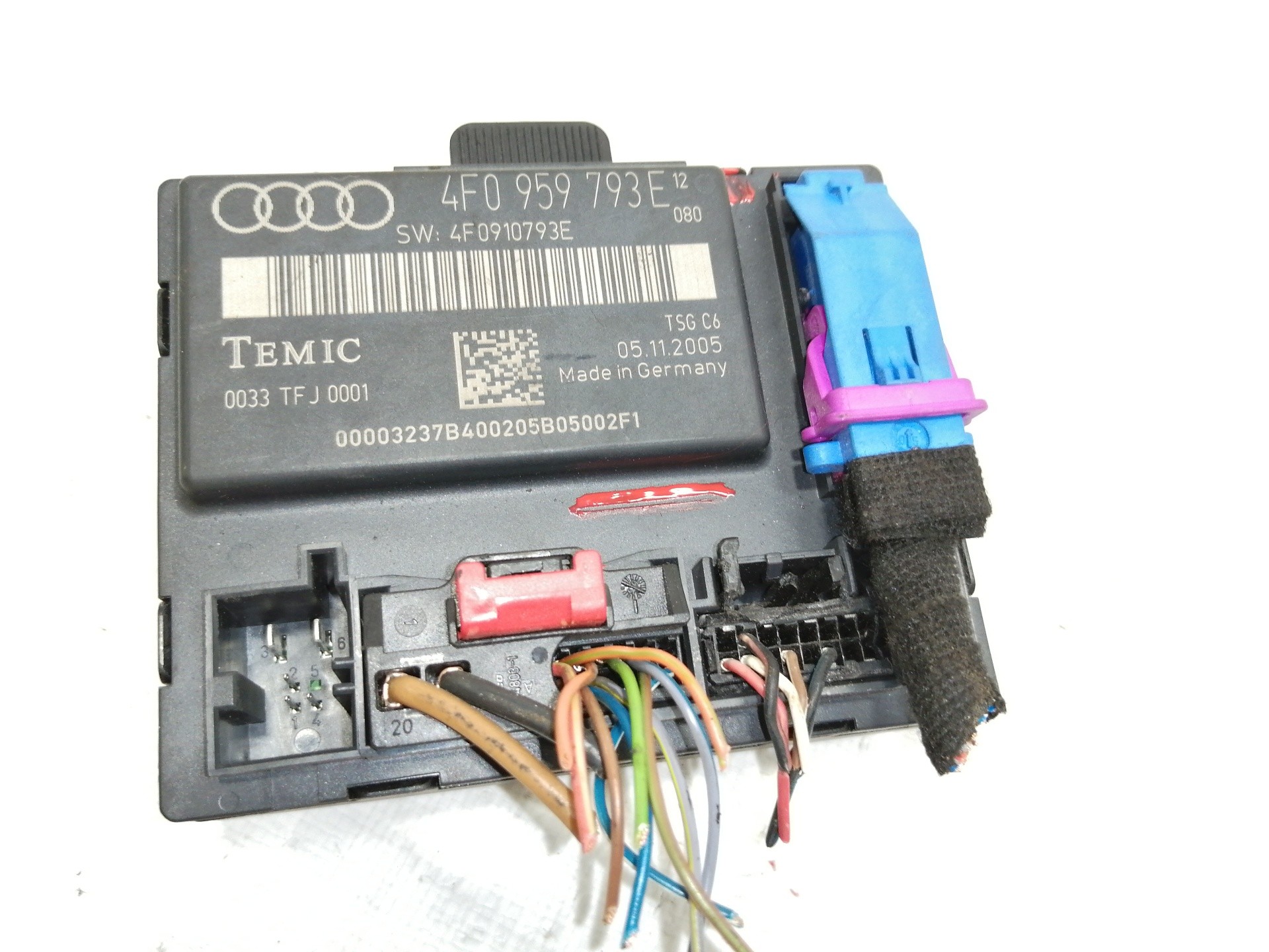 Comfort control module AUDI A6 C6 (4F2) 2.0 TDI 7511833 | B-Parts