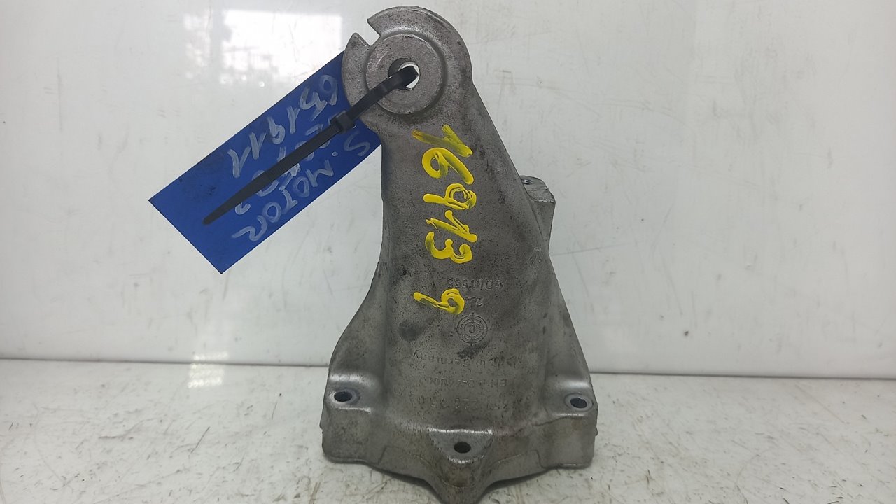 Engine mount MERCEDES-BENZ C-CLASS (W205) C 250 BlueTEC / d (205.008 ...