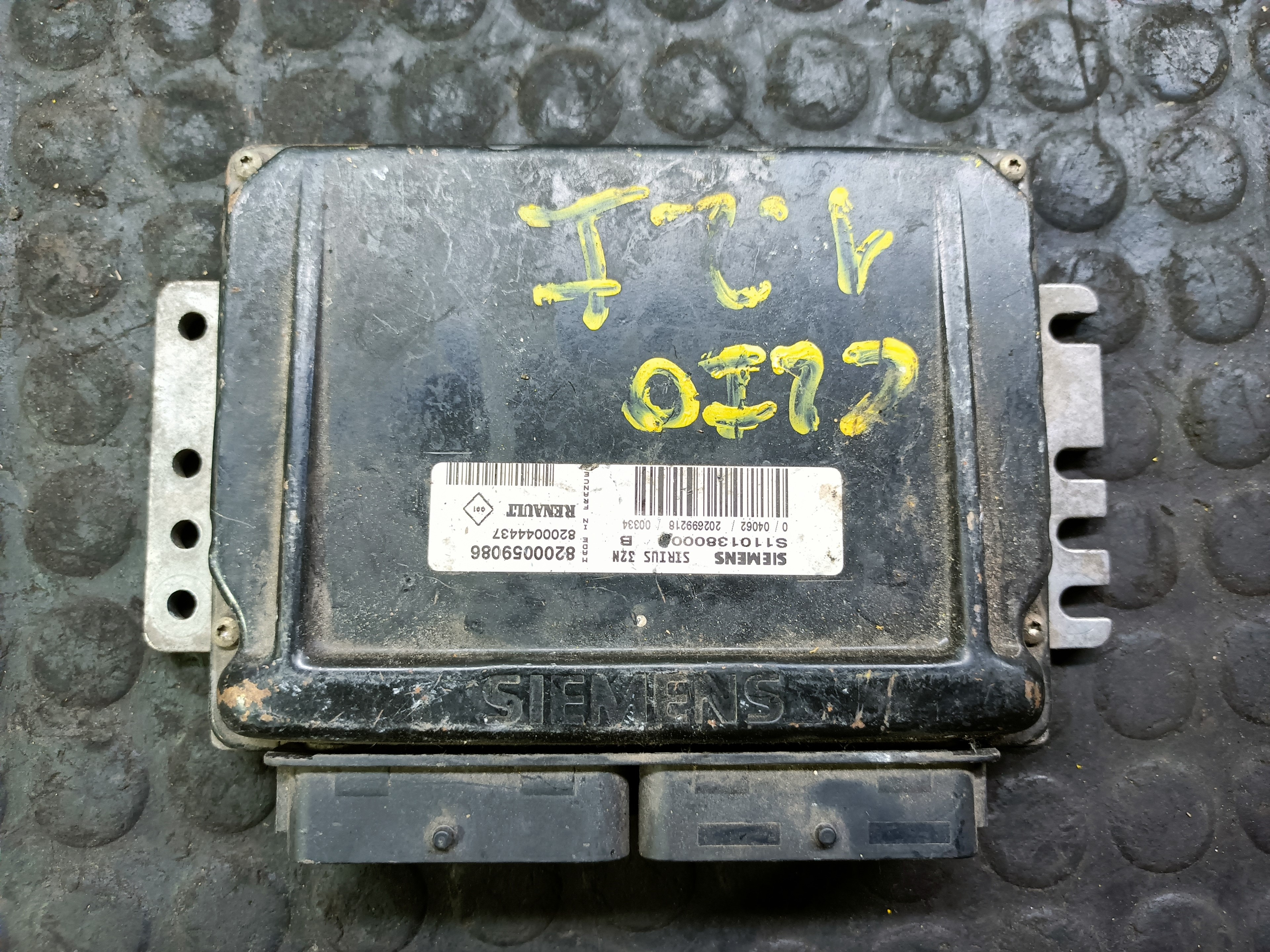 Centralina do motor RENAULT CLIO II (BB_, CB_) 20830964 | B-Parts