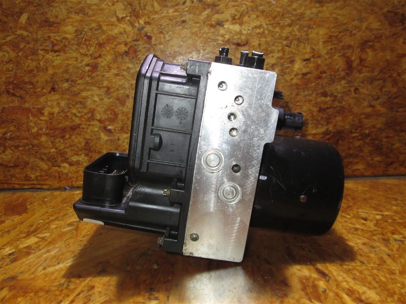 ABS pump VW POLO (9N_, 9A_) 1.2 12V 7011758 | B-Parts