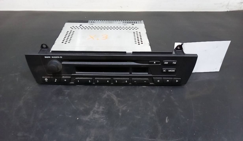Radio BMW X3 (E83) 2.0 d 5999935 | B-Parts
