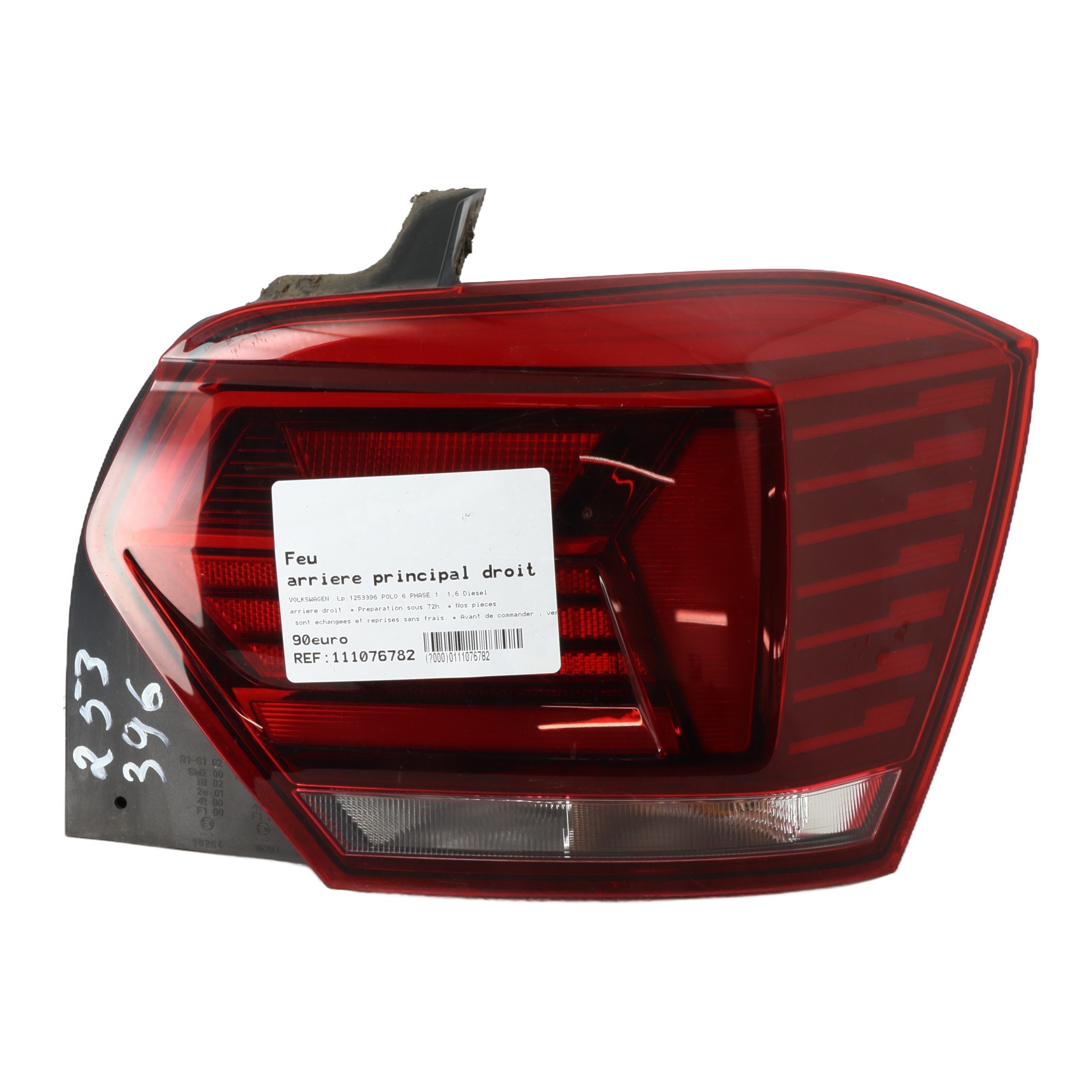 Feu arrière droit VW POLO VI (AW1, BZ1, AE1) 1.6 TDI 28370038 | B-Parts