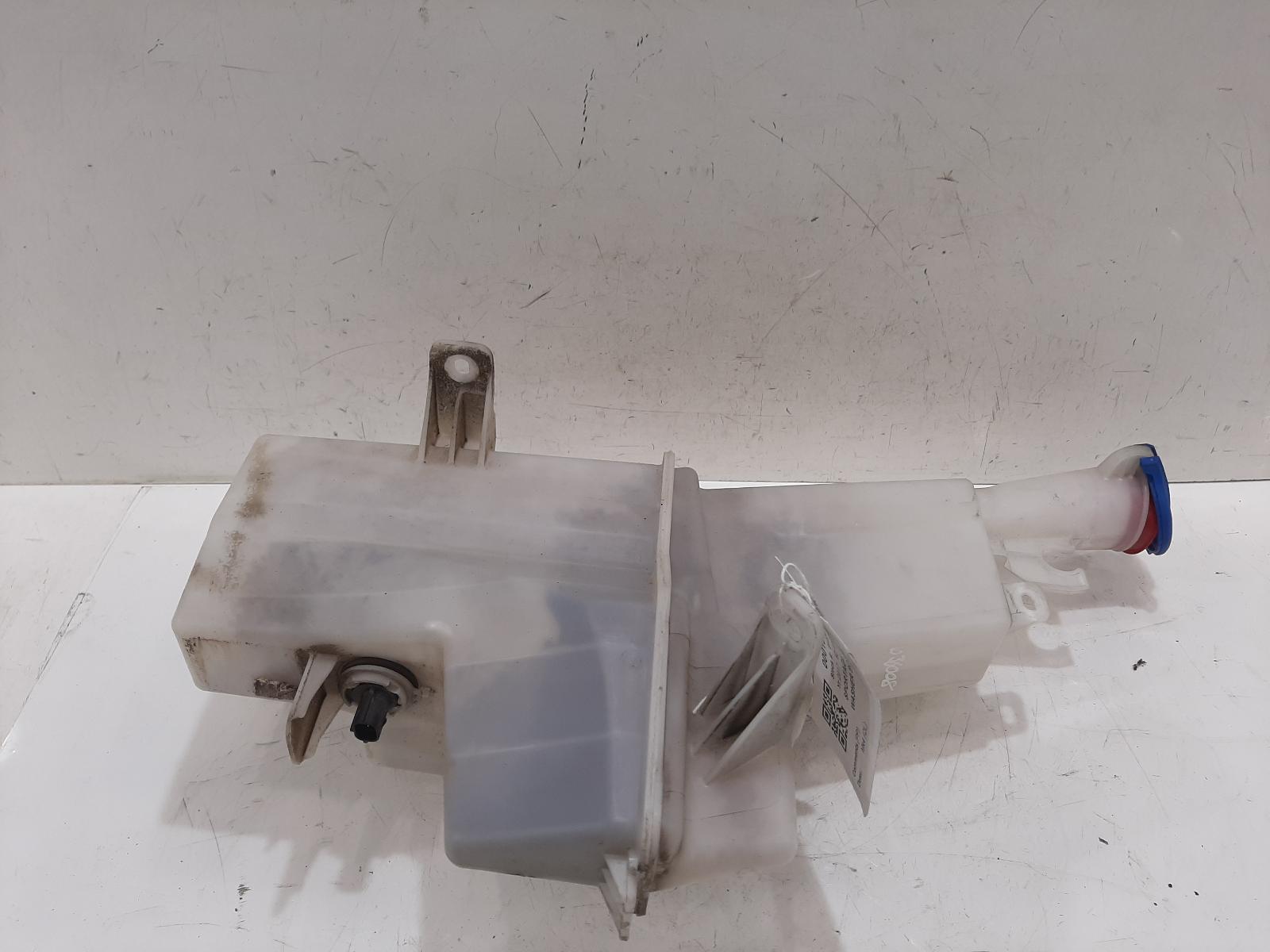 Deposito limpa vidros KIA SPORTAGE IV (QL, QLE) 1.6 GDI 30958718 | B-Parts