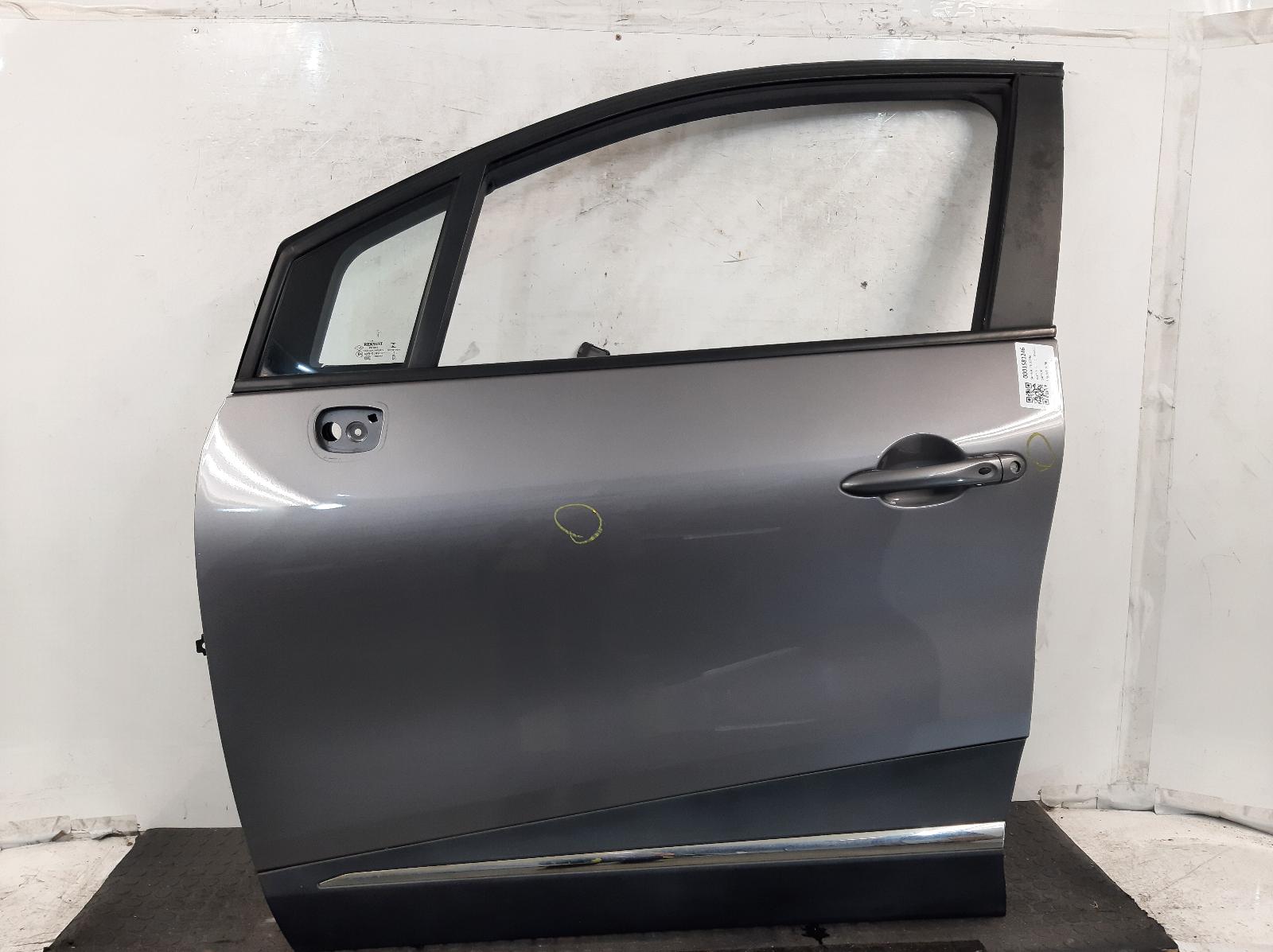 Left front door RENAULT CAPTUR I (J5_, H5_) 0.9 TCe 90 30756699 | B-Parts