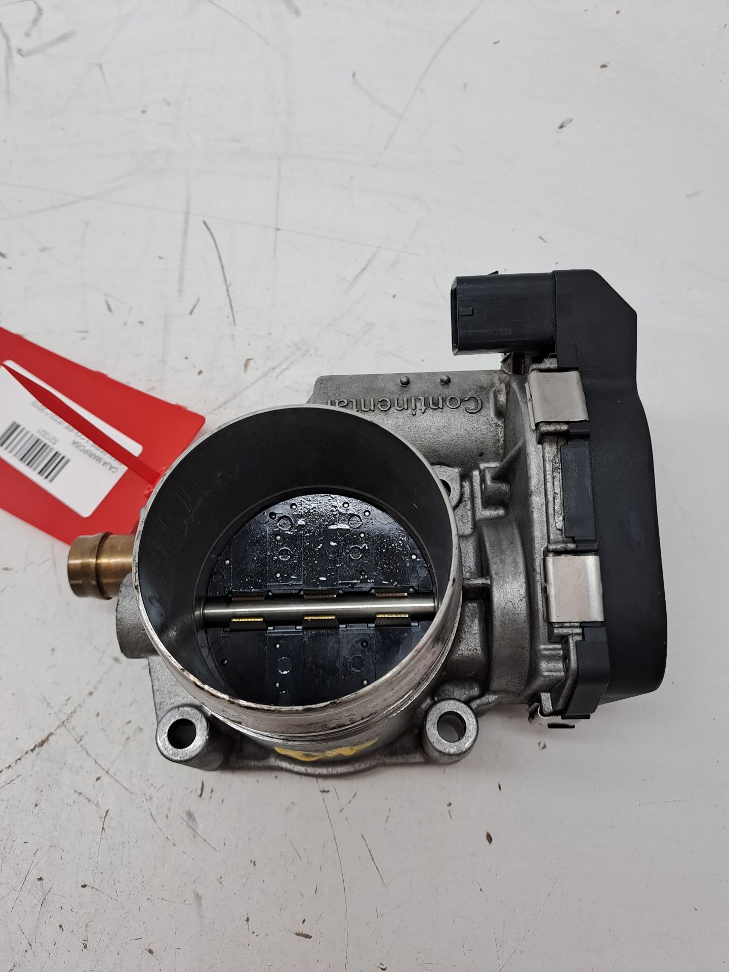 Throttle body BMW 2 Coupe (F22, F87) 220 i 23369677 | B-Parts
