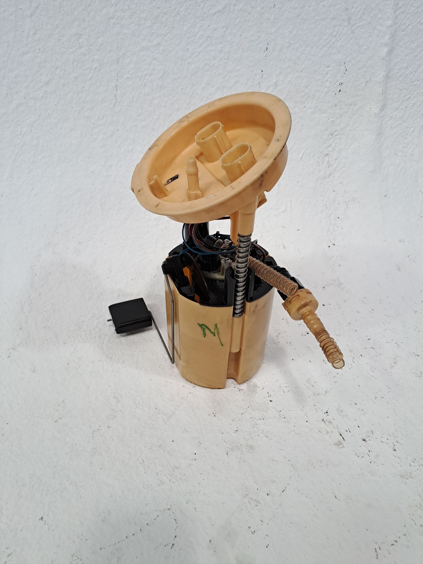 Bomba combustível BMW X1 (E84) sDrive 20 d 27462037 | B-Parts