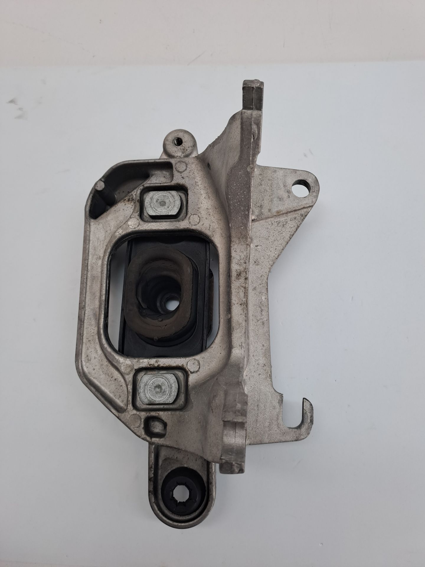Gearbox mount RENAULT MEGANE IV Grandtour (K9A/M/N_) 1.3 TCe 140 (K9NB ...