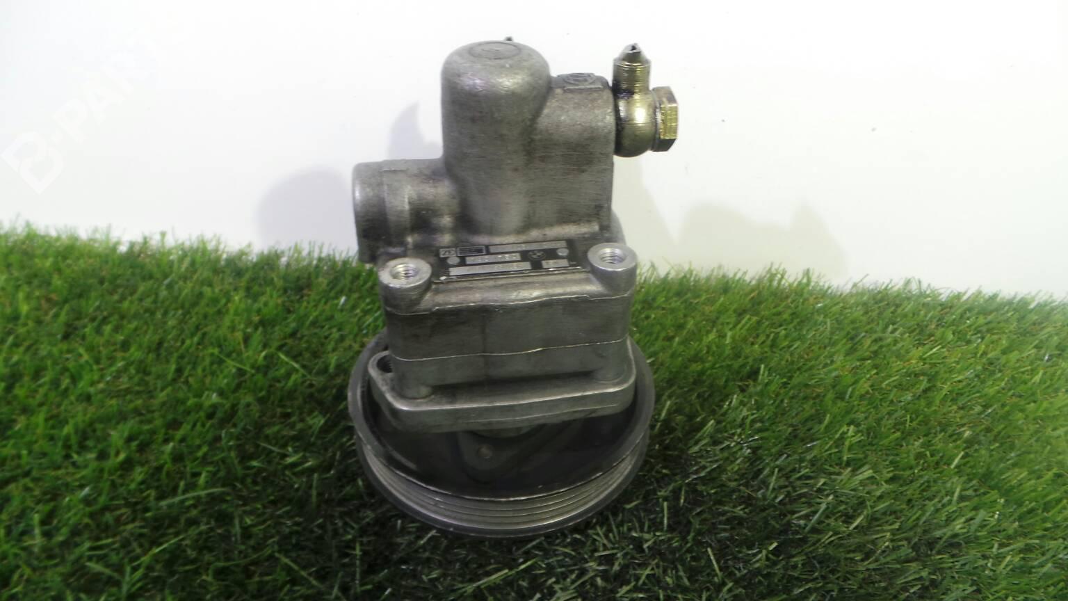 Pompe de direction assistée BMW 5 (E34) 525 tds 1264666 | B-Parts