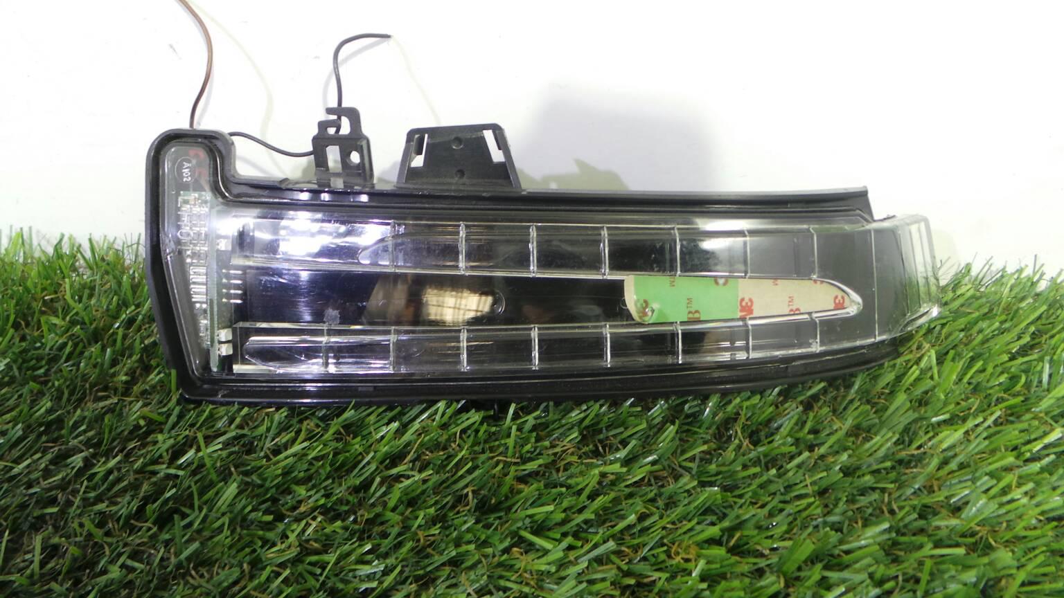 Left front indicator MERCEDES-BENZ E-CLASS (W212) 1571990 | B-Parts