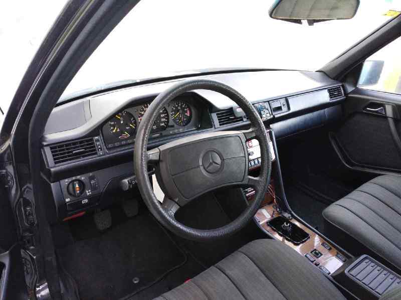 Front right window mechanism MERCEDES-BENZ 124 Saloon (W124) 300 E ...