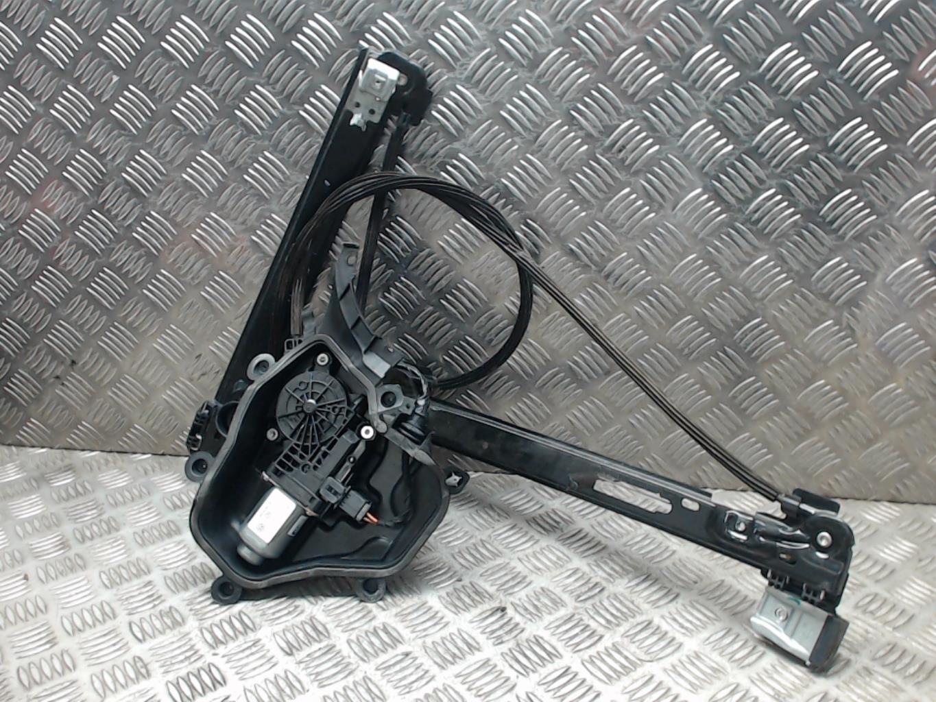 Front right window mechanism SEAT IBIZA IV (6J5, 6P1) 1.2 TDI 23837240 | B-Parts