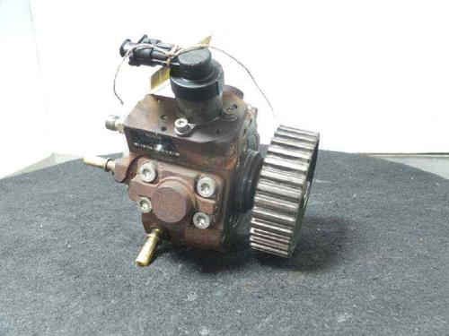 Pompe à injection PEUGEOT 206 Hatchback (2A/C) 1.4 HDi eco 70 ...