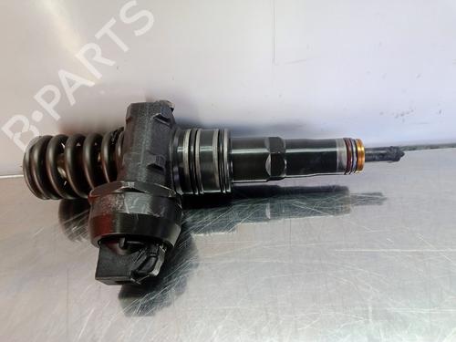 Injector VW TOUAREG (7LA, 7L6, 7L7) 2.5 R5 TDI 17140617 | B-Parts