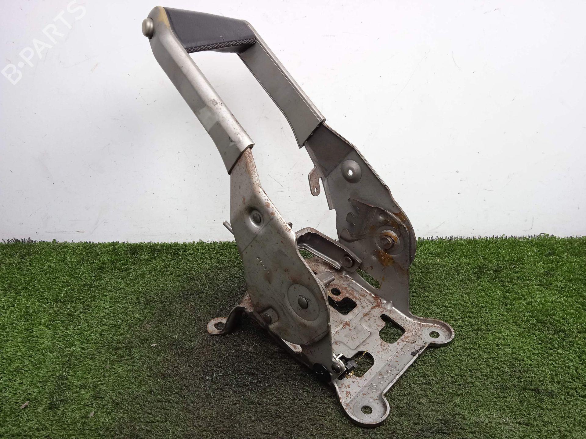 Hand brake RENAULT MEGANE II (BM0/1_, CM0/1_) 1.5 dCi (BM02, BM13, BM2A ...