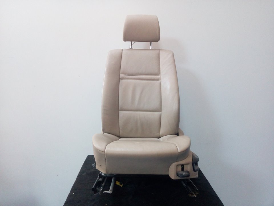 Left front seat BMW X5 (E70) 3.0 d 8689453 | B-Parts