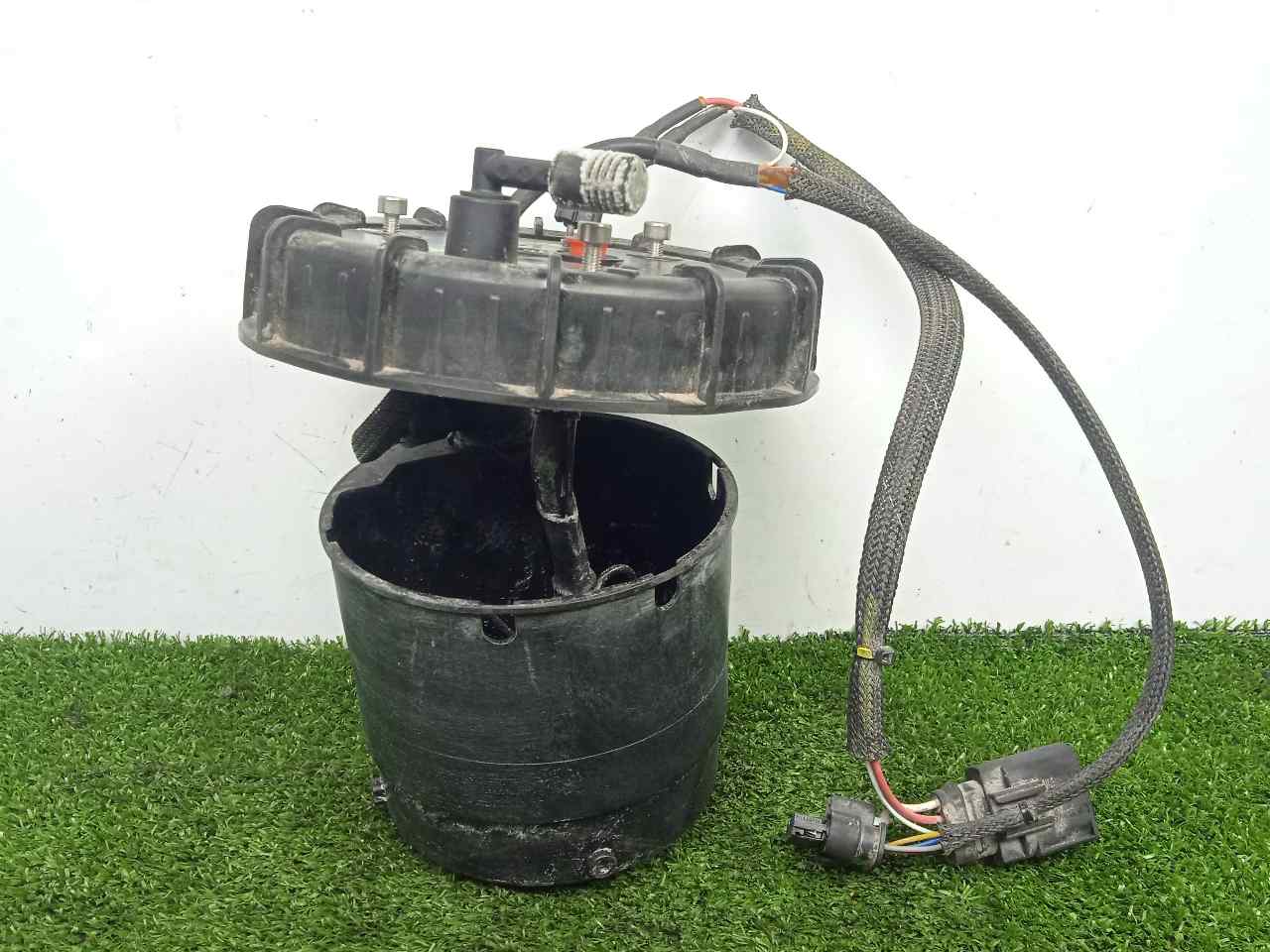 Fuel pump MERCEDES-BENZ S-CLASS (W221, V221) S 320 CDI 12241593 | B-Parts
