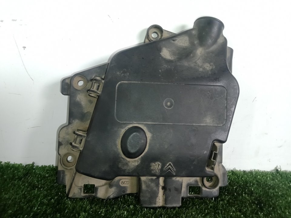 Fuse box CITROËN C3 II (SC_) 1.4 HDi 70 9768951 | B-Parts