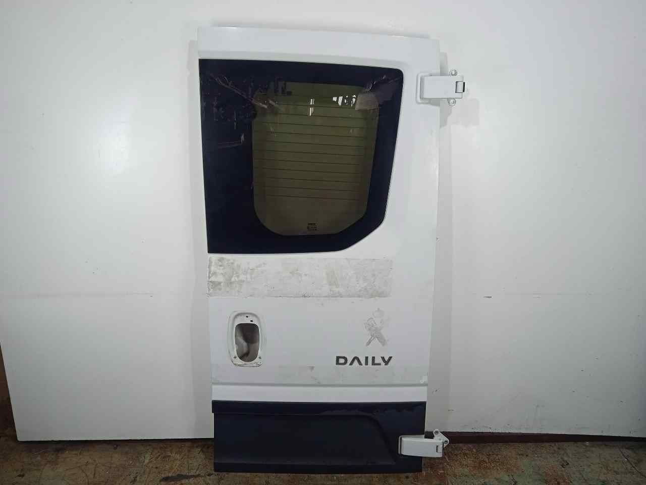 Right tailgate IVECO DAILY VI Van 17074105 | B-Parts