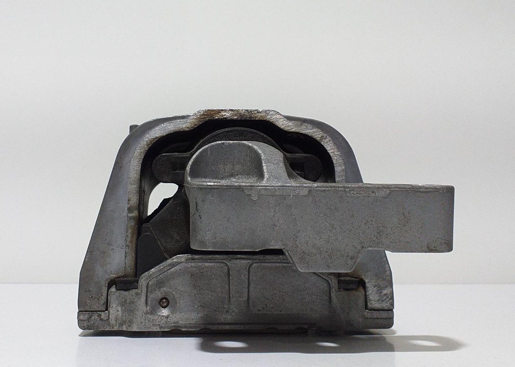 Engine mount AUDI Q3 (8UB, 8UG) 2.0 TFSI quattro 10238630 | B-Parts