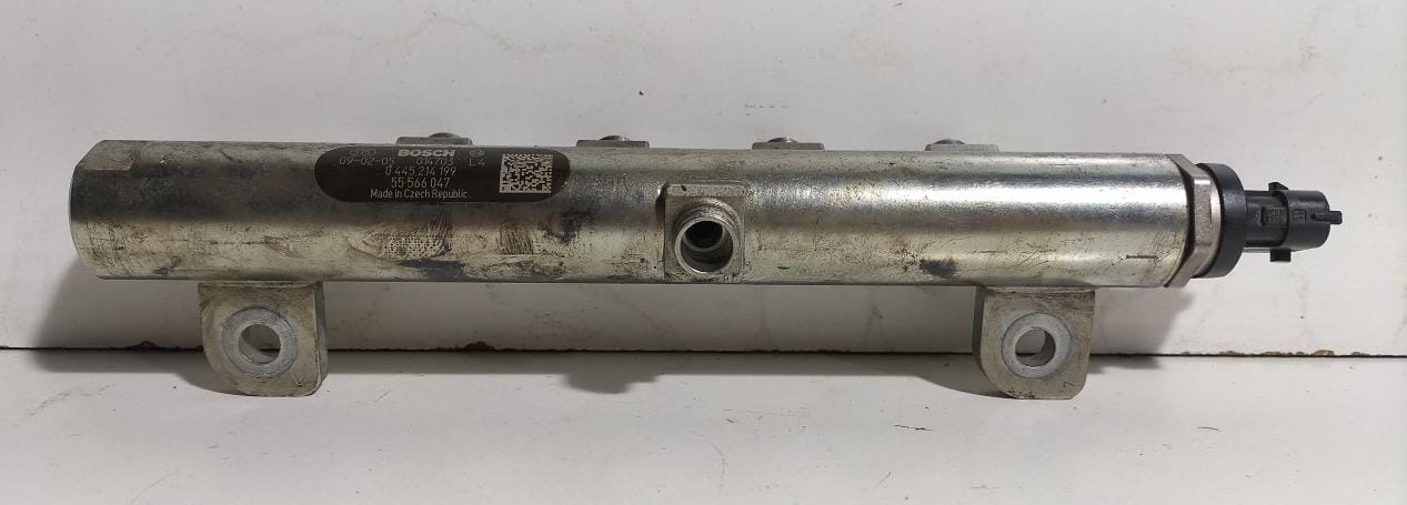 Injection rail OPEL INSIGNIA A (G09) 15878497 | B-Parts