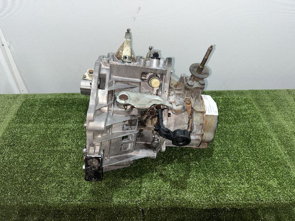 Gearbox PEUGEOT 405 II (4B) 1.9 TD 24225300 | B-Parts