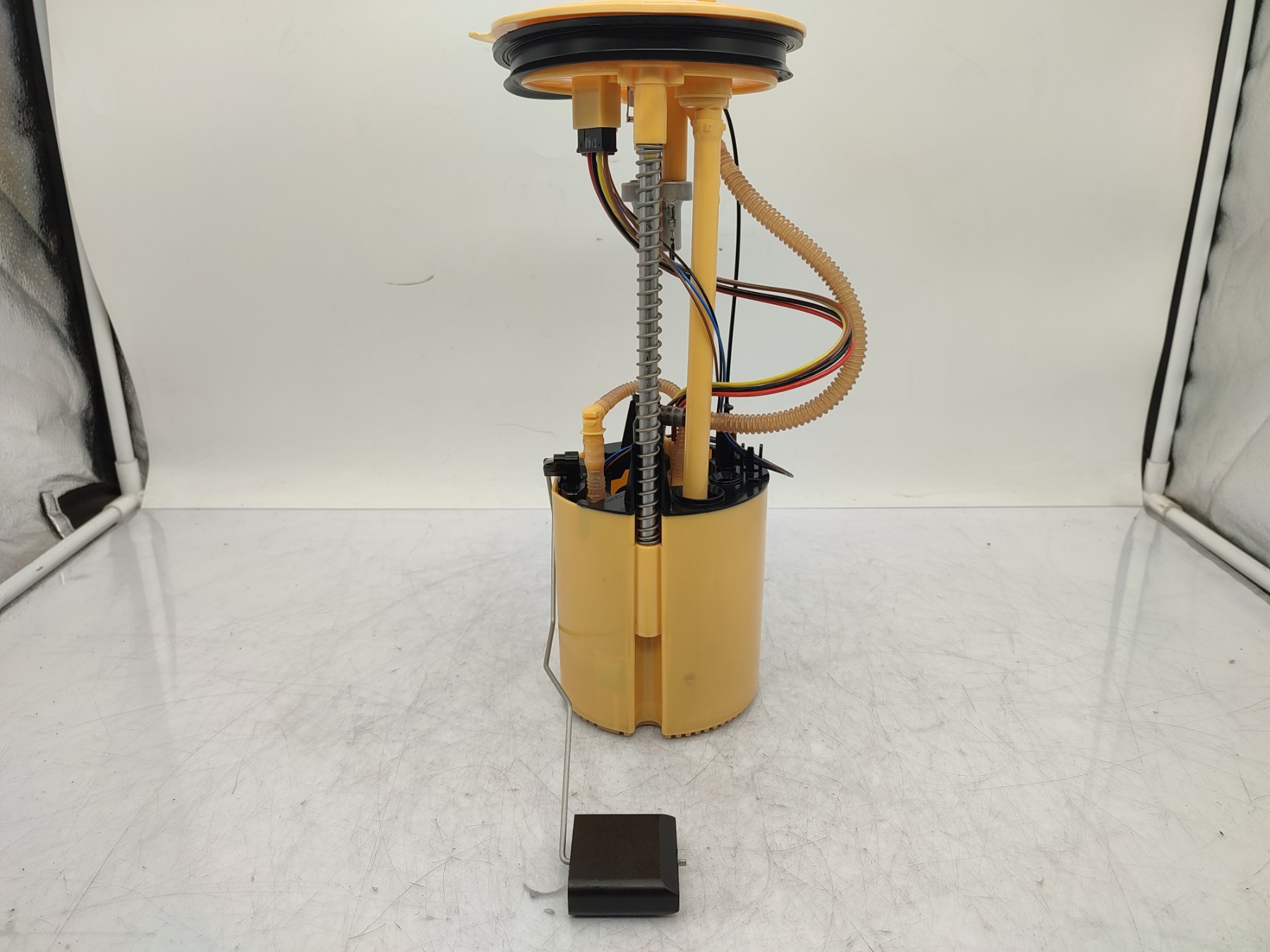 Fuel pump AUDI Q5 (8RB) 2.0 TDI quattro 23684118 | B-Parts