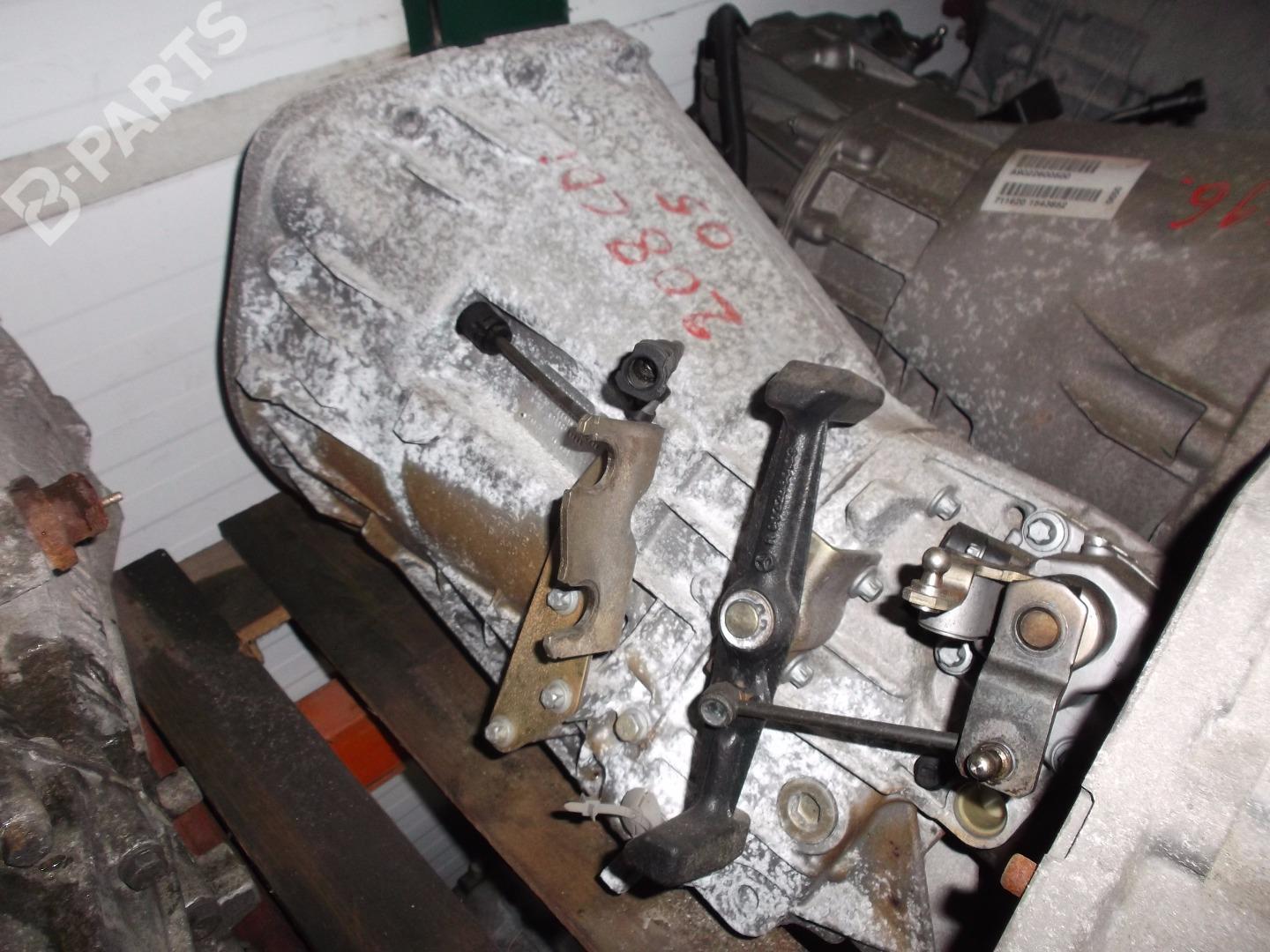 Manual gearbox MERCEDES-BENZ SPRINTER 2-t Van (B901, B902) 208 CDI ...