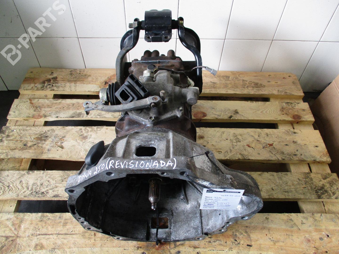 Caja de cambios TOYOTA DYNA 200 Platform/Chassis 3.0 D (BU6_, BU76 ...