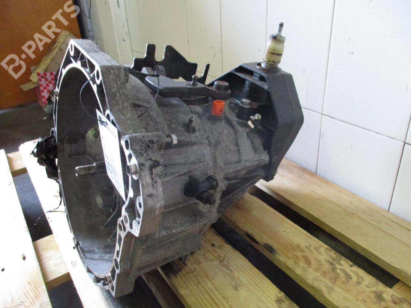Manual gearbox RENAULT MASTER II Van (FD) 2.5 dCi PF6006 | B-Parts