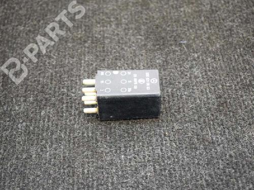 Control unit MERCEDES-BENZ SL (R107) 450 SL (107.044) 6753057 | B-Parts