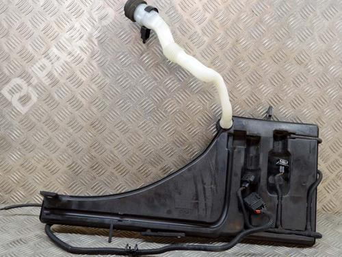 Windscreen washer tank MASERATI QUATTROPORTE VI 3.0 D 7431079 | B-Parts