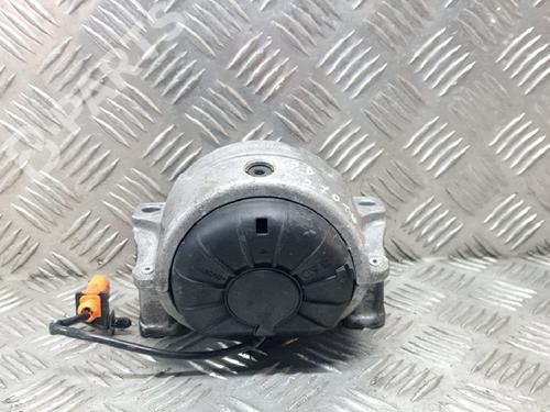 Engine mount AUDI Q5 (8RB) SQ5 TFSI quattro 6765587 | B-Parts