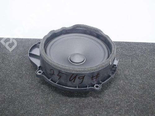Speakers LAND ROVER DISCOVERY IV (L319) 3.0 TD 4x4 6757531 | B-Parts