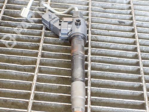 Injection rail VOLVO XC90 II (256) D5 AWD 6864561 | B-Parts