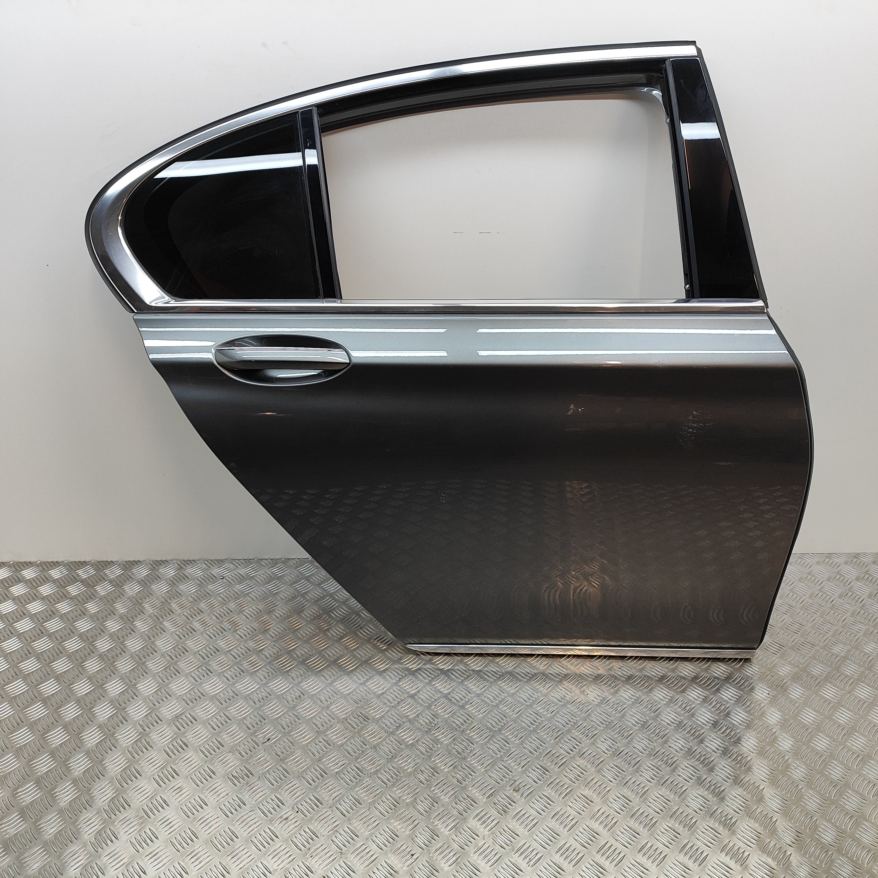 Porta trás direita BMW 7 (G11, G12) 730 d 19501271 | B-Parts