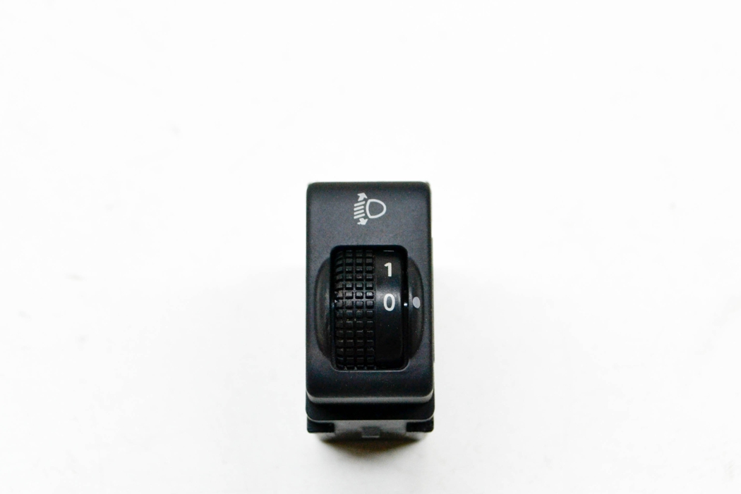 Switch RENAULT KOLEOS I (HY_) 2.0 dCi 4x4 (HY0K) 10400945 | B-Parts