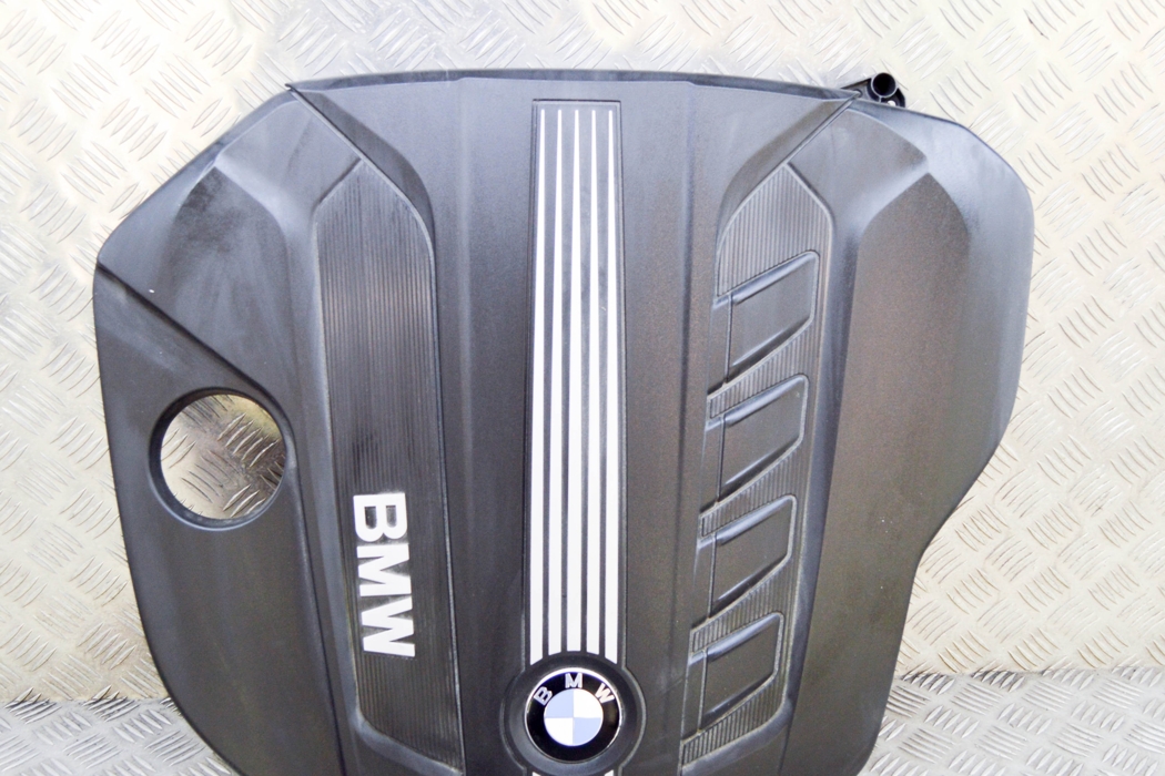 Engine cover BMW X3 (F25) xDrive 20 d 13110033 | B-Parts