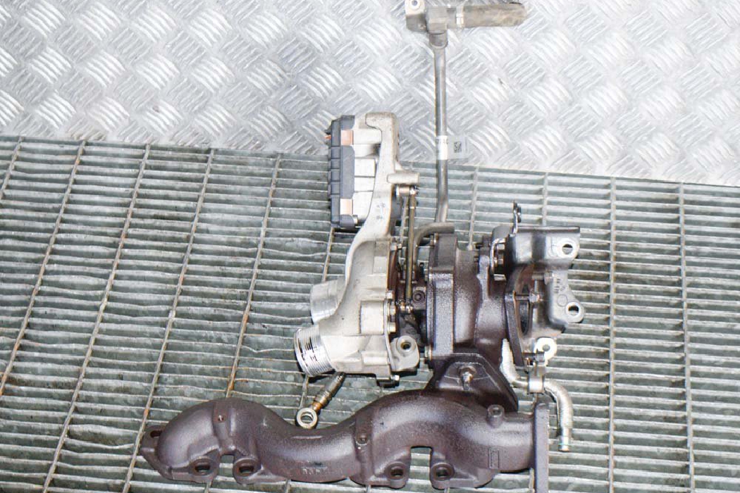 Turbo LAND ROVER RANGE ROVER IV (L405) 4.4 SDV8 4x4 6765626 | B-Parts