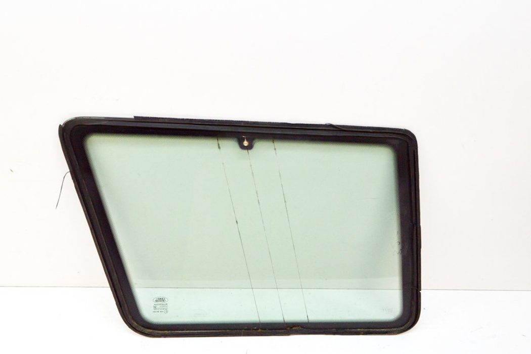 Rear right quarter glass LAND ROVER DISCOVERY II (L318) 2.5 Td5 4x4 ...