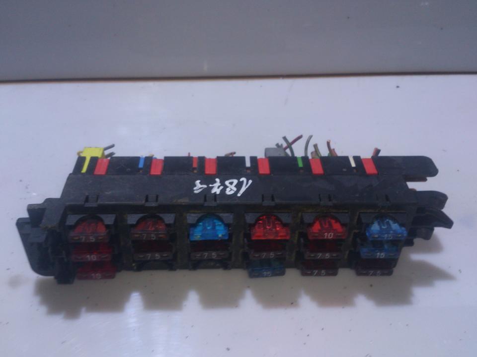 Fuse box MERCEDES-BENZ C-CLASS (W202) C 250 D (202.125) 9887215 | B-Parts