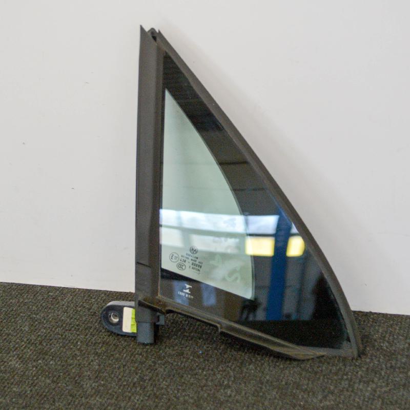 Front right quarter glass VW TIGUAN (AD1, AX1) 2.0 TDI 6748405 | B-Parts