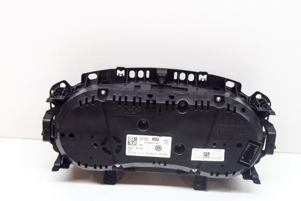 Instrument cluster VW GOLF VII (5G1, BQ1, BE1, BE2) 2.0 R 4motion 6770923 | B-Parts