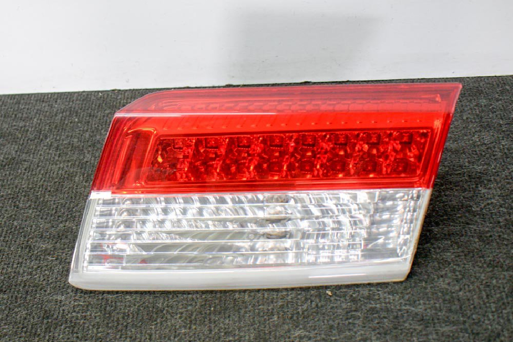 Right tailgate light RENAULT LAGUNA III (BT0/1) 2.0 dCi (BT07, BT0J, BT14, BT1A, BT1S) 6767095 ...