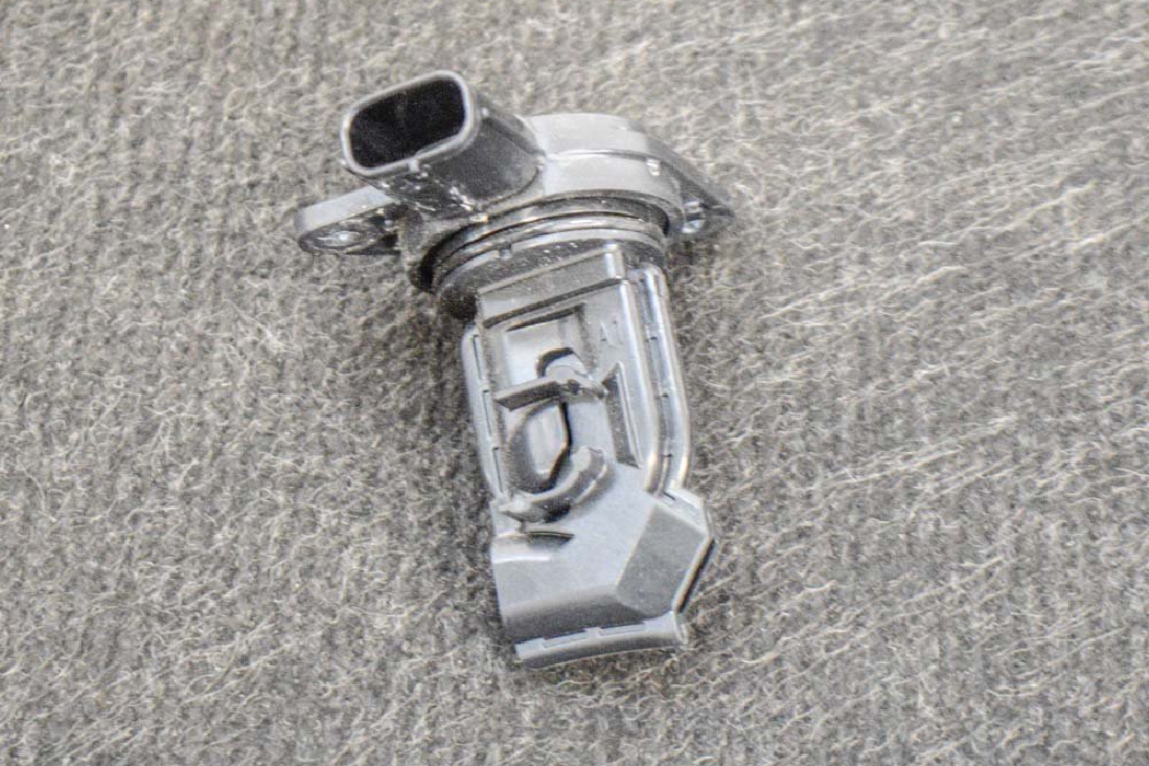 Mass air flow sensor VOLVO V40 Hatchback (525) T3 6763855 | B-Parts