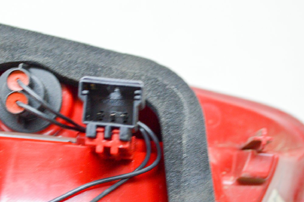 Third brake light VW TOUAREG (7P5, 7P6) 3.0 V6 TDI 6866891 | B-Parts