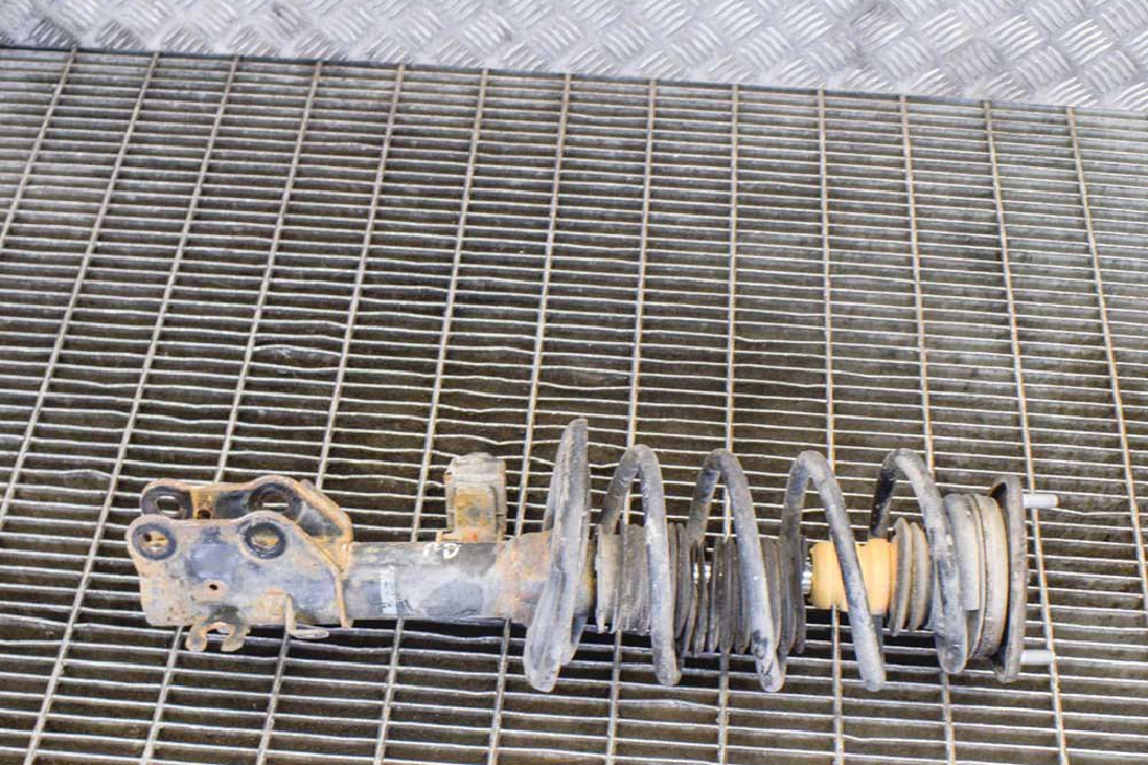 Right front shock absorber MAZDA 6 Estate (GJ, GL) 2.2 D 6765028 | B-Parts