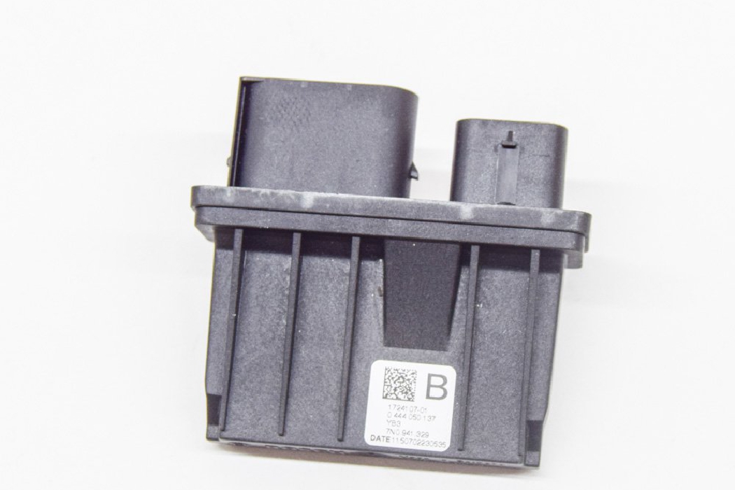 Control unit AUDI Q3 (8UB, 8UG) 2.0 TDI 6770987 | B-Parts